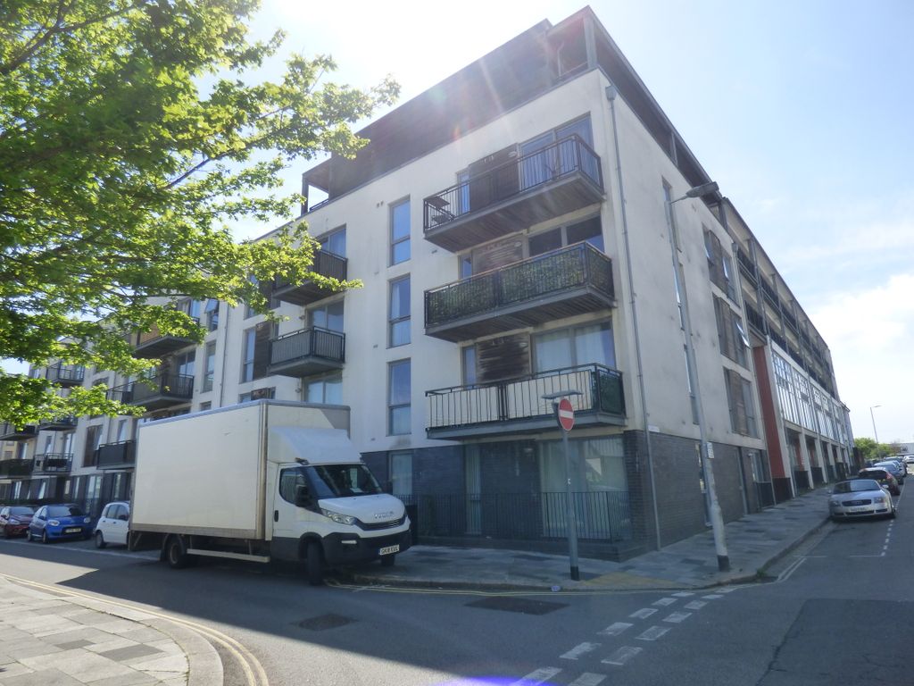1 bed flat to rent in Brittany Street, Stonehouse, Plymouth PL1, £875 ...