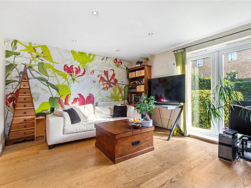 1 bed property to rent in Pavilion Square, London SW17, £1,450 pcm - Zoopla