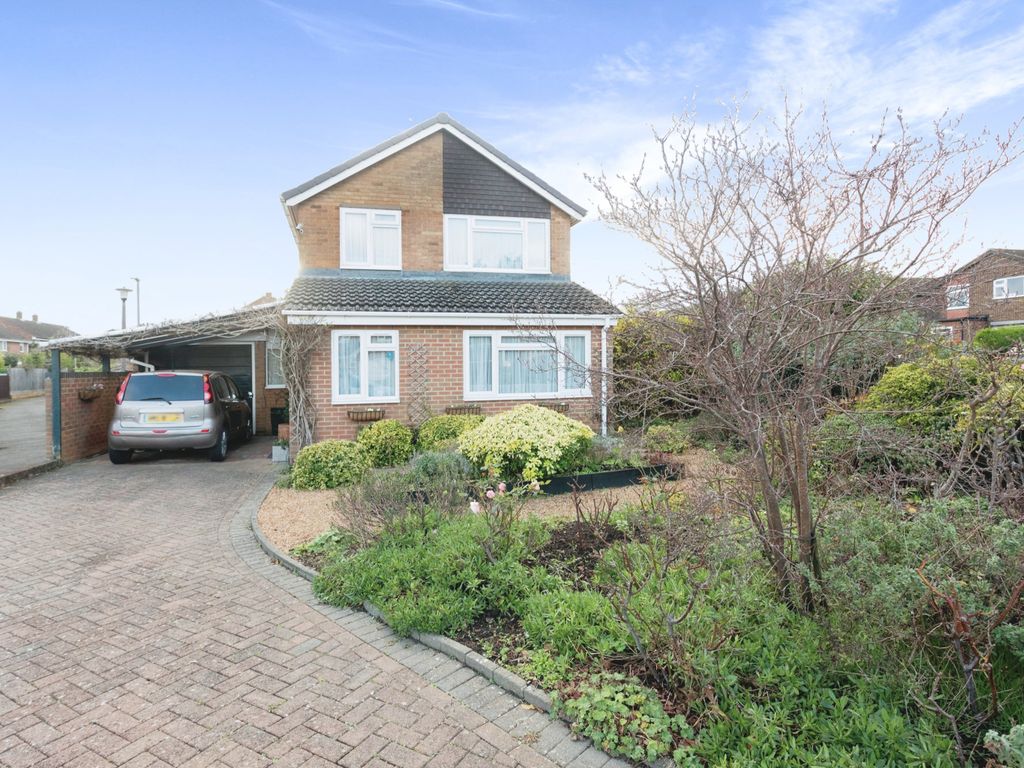3 Bed Detached House For Sale In Sutherland Grove Bletchley Milton