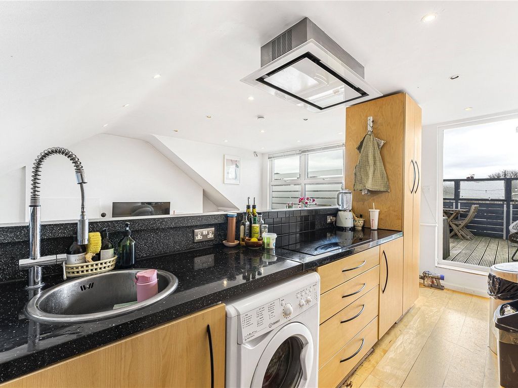 4 bed terraced house to rent in Cleveleys Road, Clapton, Hackney ...