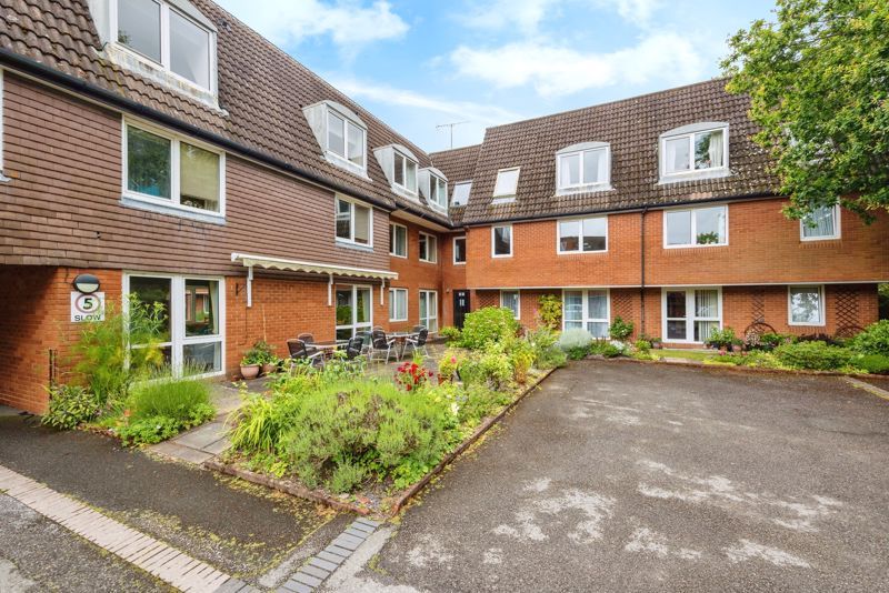 1 bed property for sale in Homegreen House, Haslemere GU27, £120,000 ...