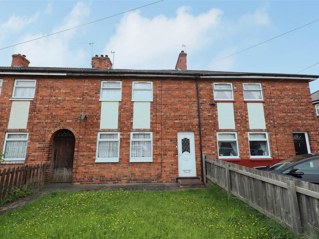 3 bed terraced house for sale in Bentley Grove, Hull HU6, £110,000 - Zoopla
