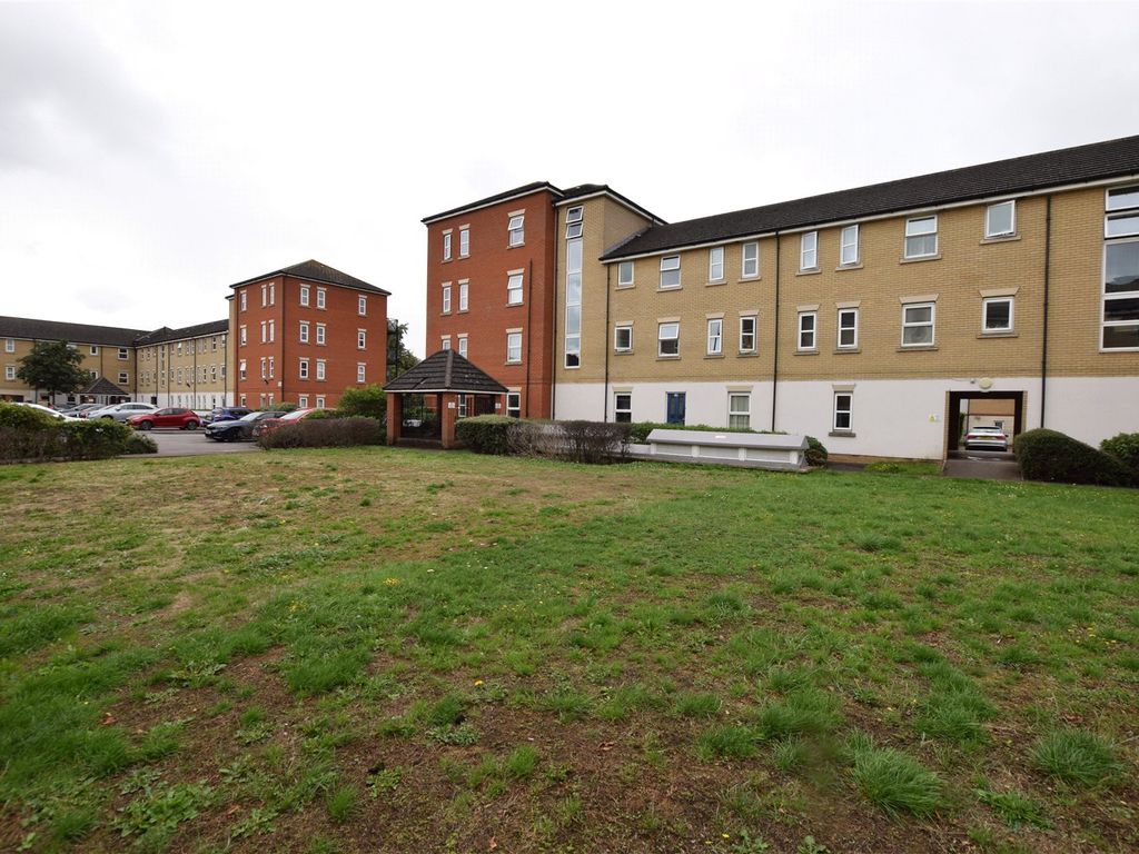 2 Bed Flat For Sale In Norfolk Court Norwich Crescent Chadwell Heath