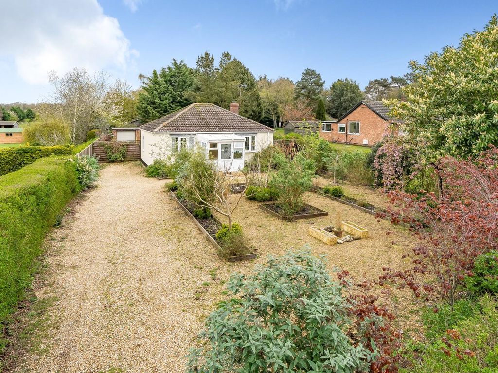 3 Bed Detached Bungalow For Sale In Sandy Lane Woodhall Spa Ln10 £
