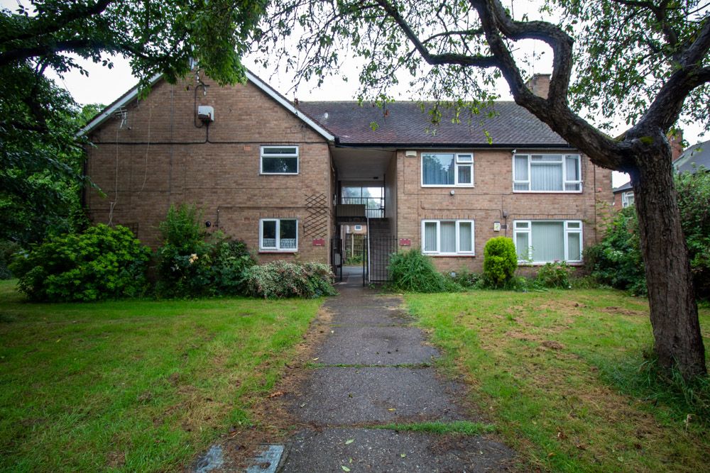 1 bed flat to rent in Bridge Farm Lane, Clifton, Nottingham NG11, £800 ...