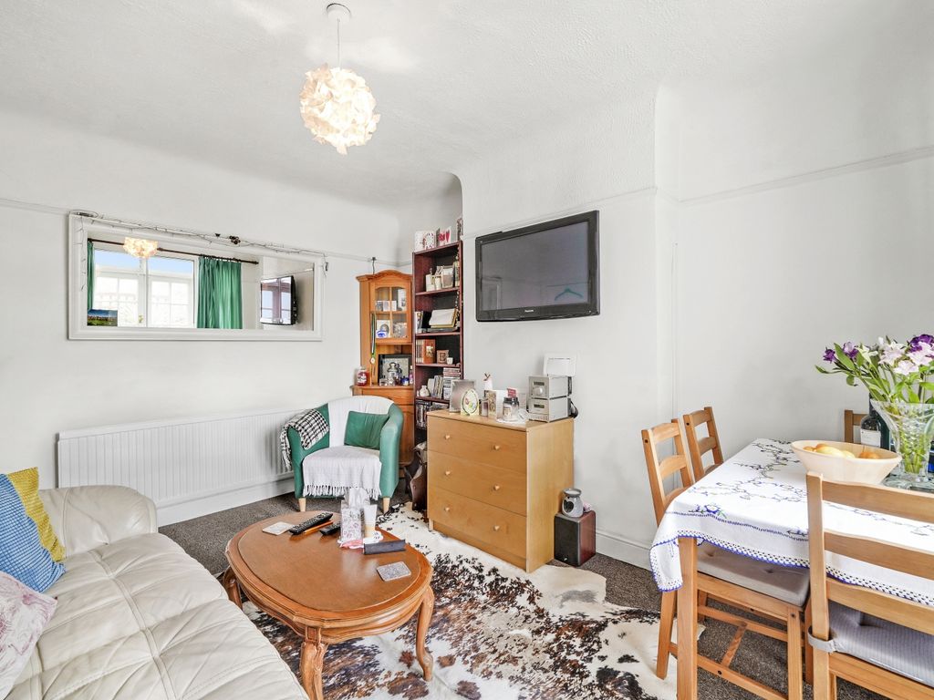 2 bed flat for sale in Tanfield Avenue, Neasden NW2 - Zoopla