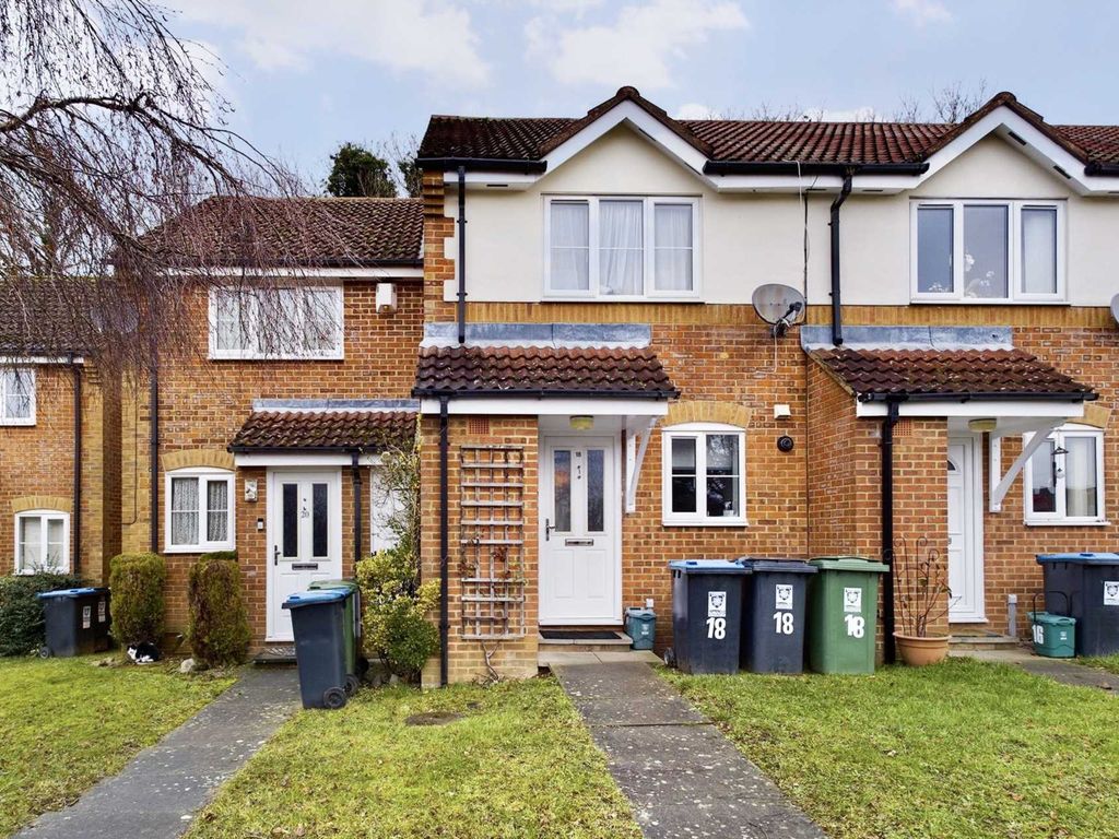 2 bed property for sale in Little Mimms, Hemel Hempstead HP2, £350,000 ...