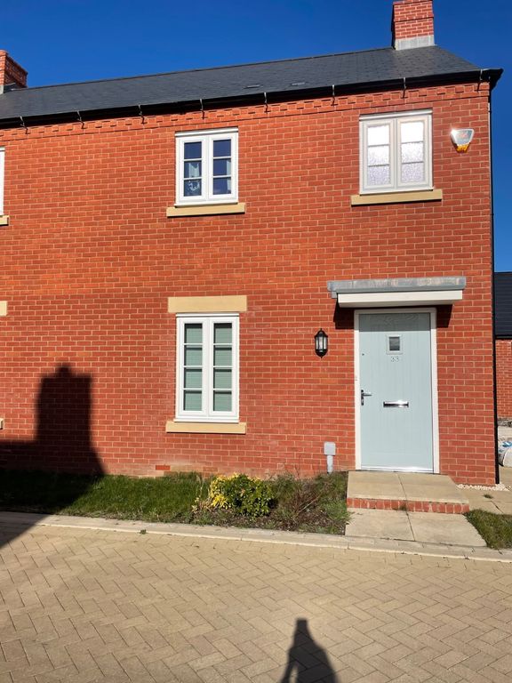 3 Bed Semi Detached House For Sale In Snowdrop Way Wootton
