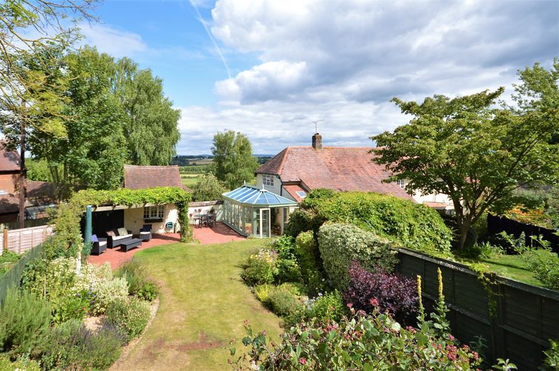 3 bed cottage for sale in School Lane, Chearsley, Aylesbury HP18 - Zoopla