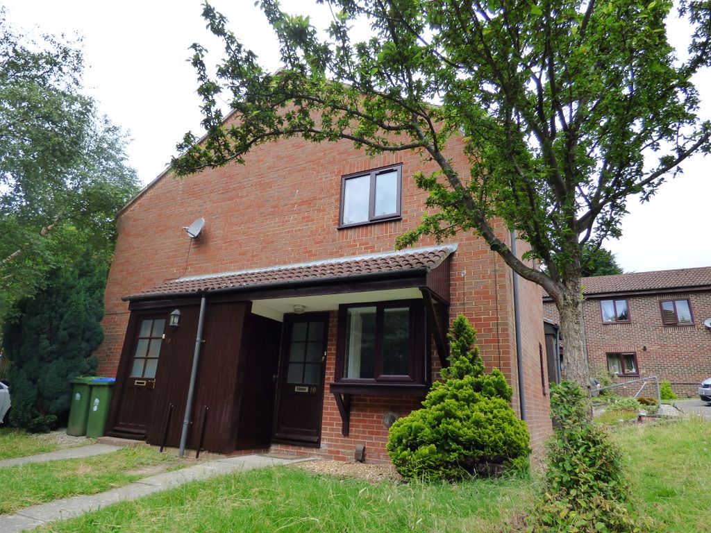 1 Bed End Terrace House To Rent In Hollybrook Close Shirley