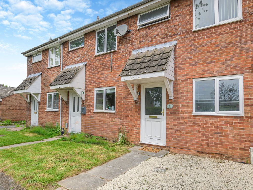 2 bed terraced house for sale in Holly Close, Chepstow, Monmouthshire NP16, £220,000 - Zoopla