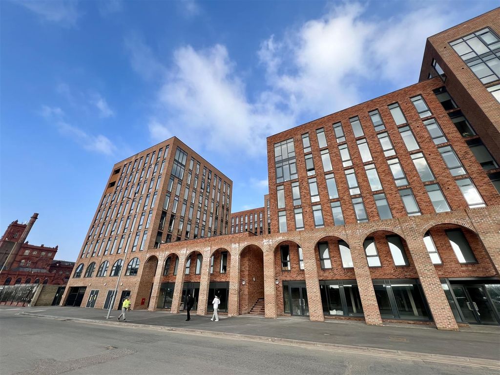 2 bed flat to rent in Grafton Street, Liverpool L8, £1,000 pcm - Zoopla