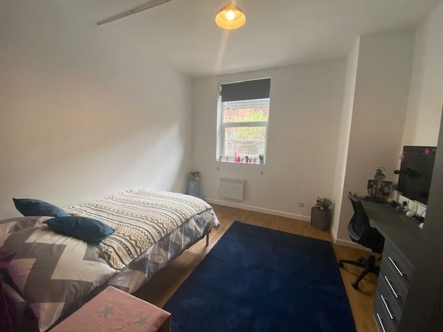 Room to rent in South Hunter Street, Liverpool, Merseyside L1, £429 ...