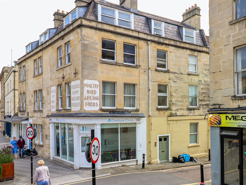 1 bed flat to rent in Walcot Buildings, Bath BA1, £1,000 pcm - Zoopla
