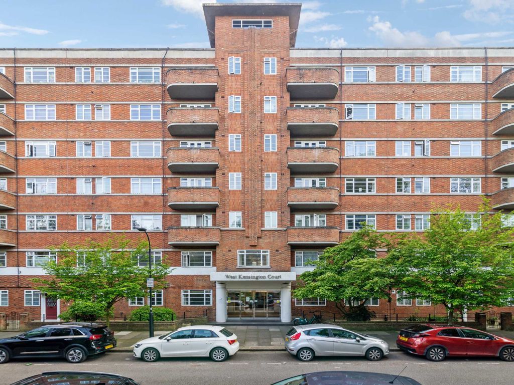 2 bed flat to rent in Edith Villas, London W14, £1,998 pcm - Zoopla