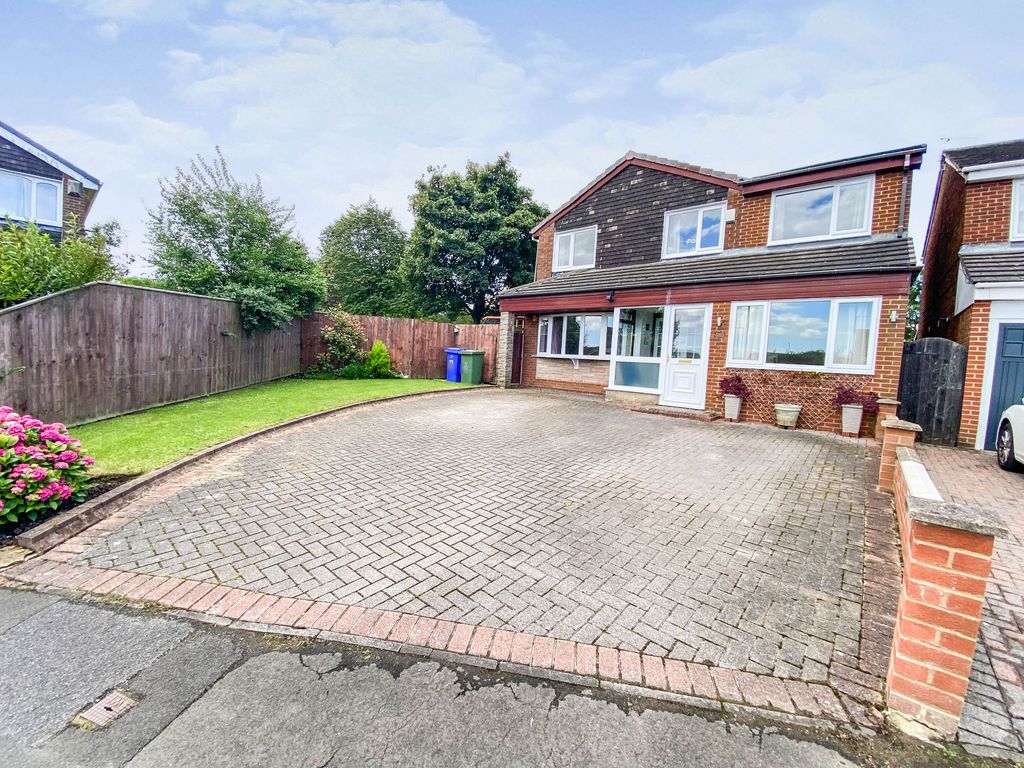 4 Bed Detached House For Sale In Porchester Drive Cramlington Ne23 £