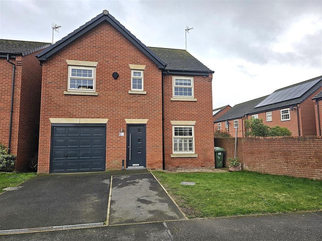 4 bed detached house for sale in Grace Road, Retford DN22, £270,000 ...