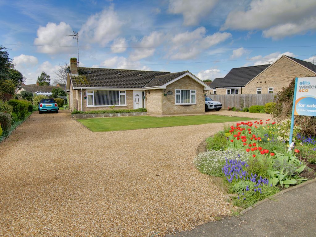 3 Bed Detached Bungalow For Sale In Upwell Road Christchurch Pe14 £