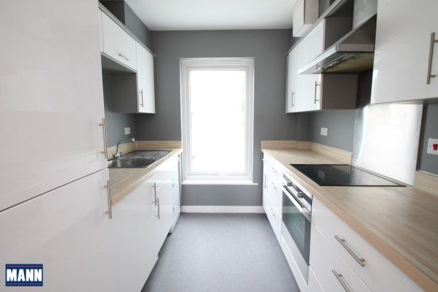 2 bed property to rent in Cameron Drive, Dartford DA1, £1,600 pcm - Zoopla