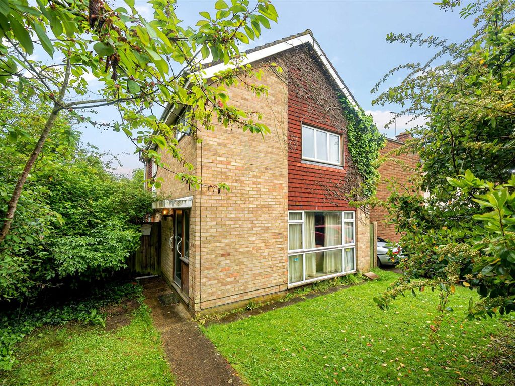 3 bed detached house for sale in Oak Farm Gardens, Headcorn, Ashford ...
