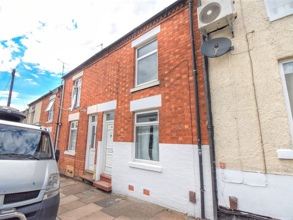 2 bed terraced house to rent in Salisbury Street, Semilong, Northampton NN2, £950 pcm - Zoopla