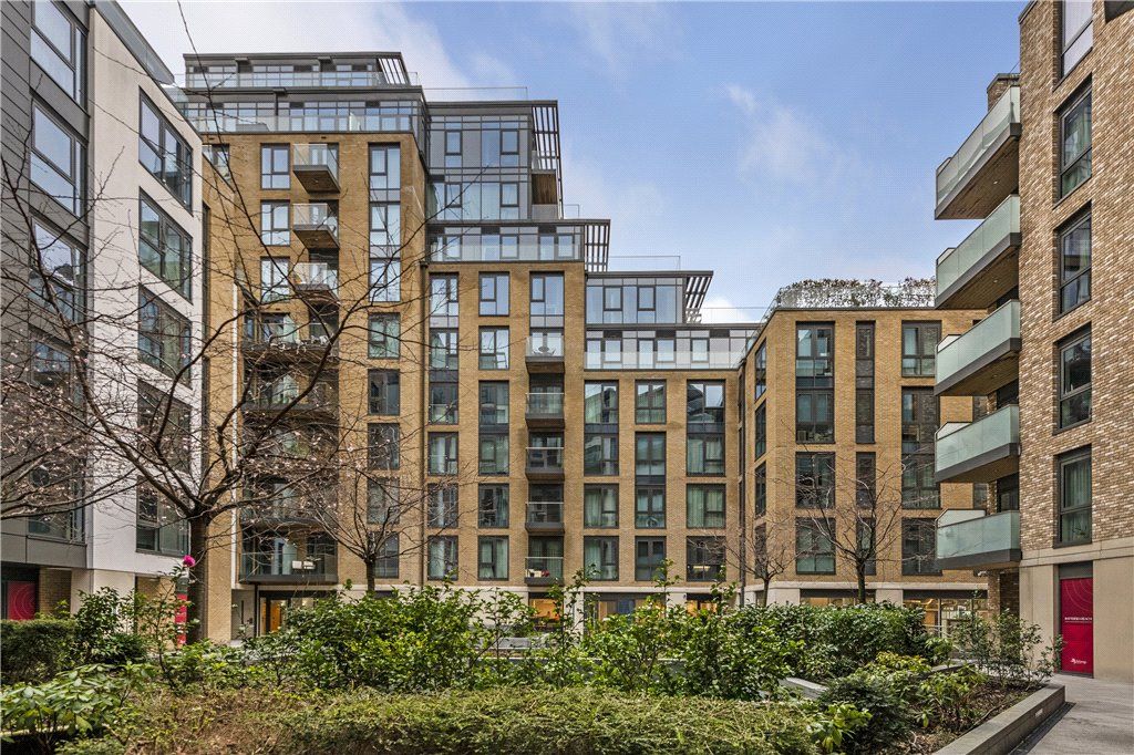 2 bed flat for sale in Juniper Drive, London SW18, £550,000 - Zoopla