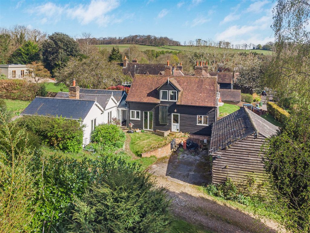 4 bed detached house for sale in Sparepenny Lane, Farningham, Dartford ...