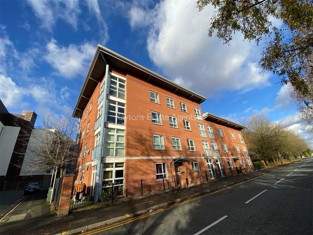 2 bed flat to rent in Every Street, Manchester M4, £1,000 pcm - Zoopla