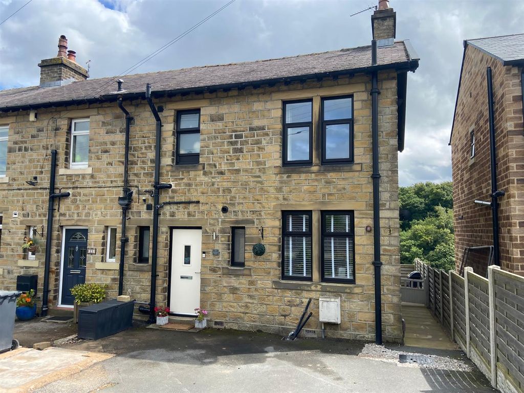 3 Bed End Terrace House For Sale In Grasmere Road Meltham Holmfirth