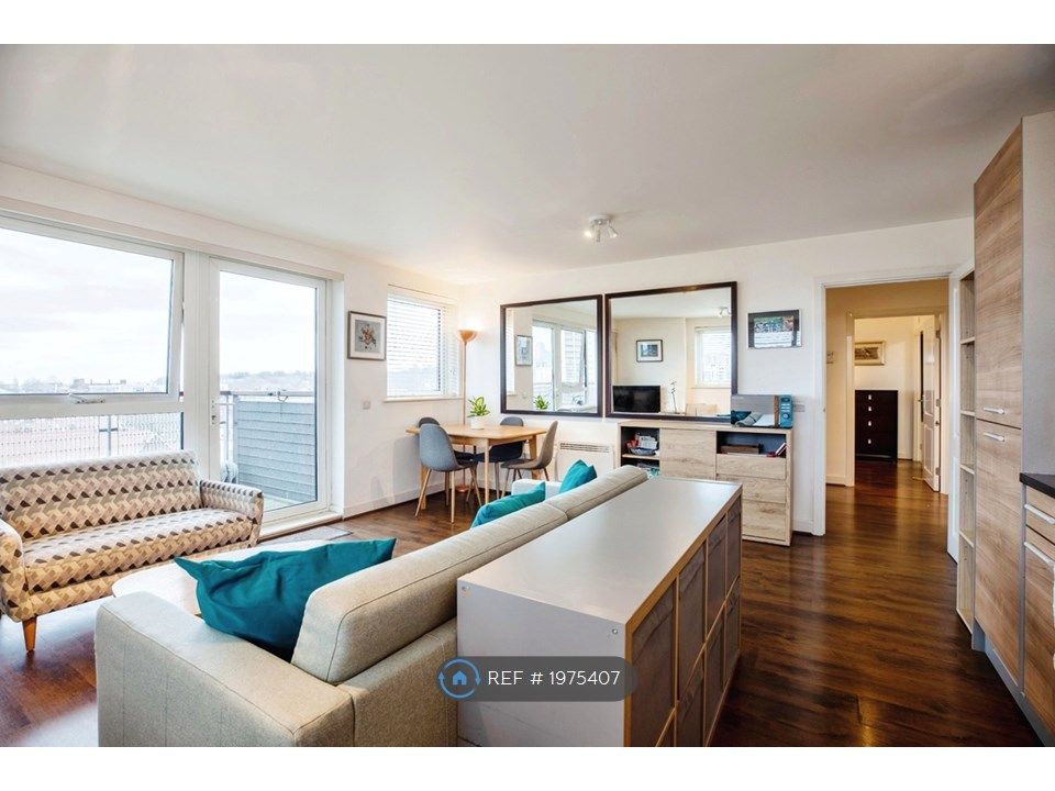 2 bed flat to rent in Tarves Way, London SE10, £2,350 pcm - Zoopla
