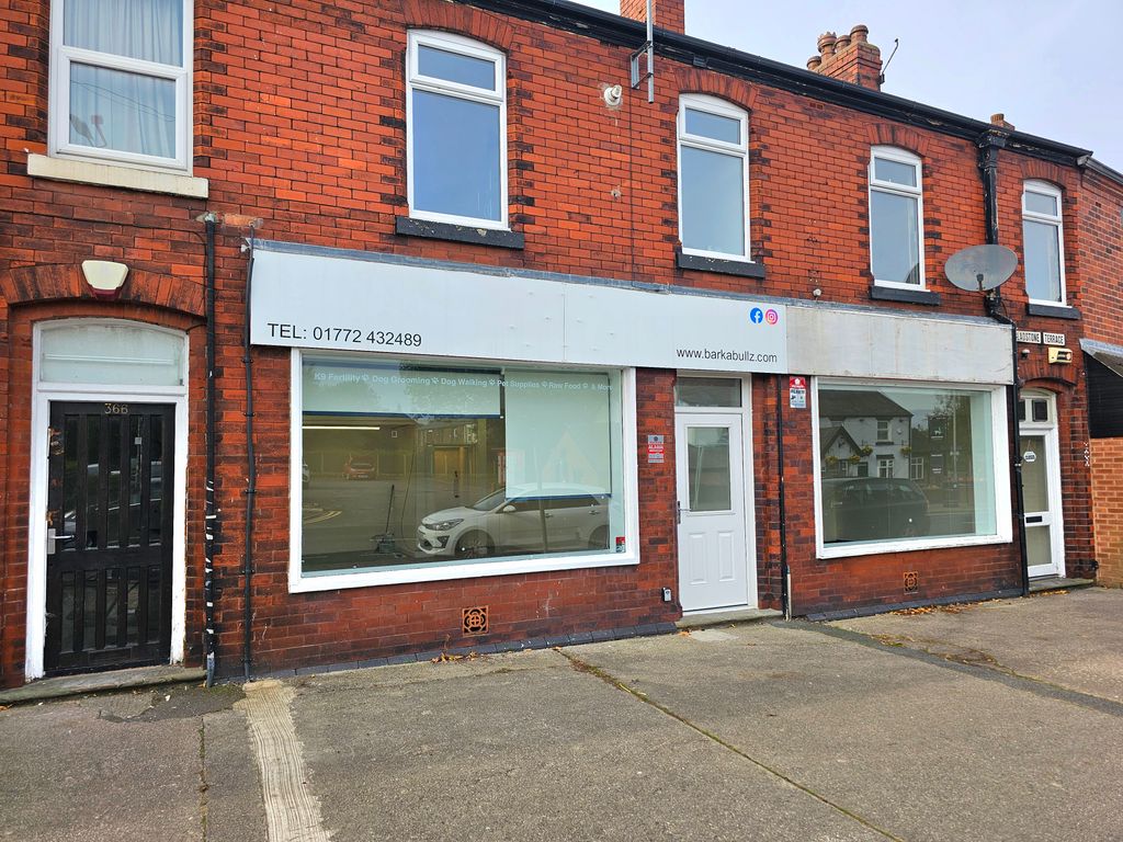 Retail premises to let in Leyland Lane, Leyland PR25, £6,600 pa - Zoopla