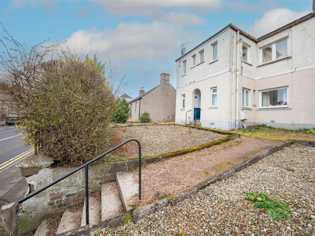 1 bed flat for sale in Perth Road, Scone, Perth PH2, £50,000 - Zoopla