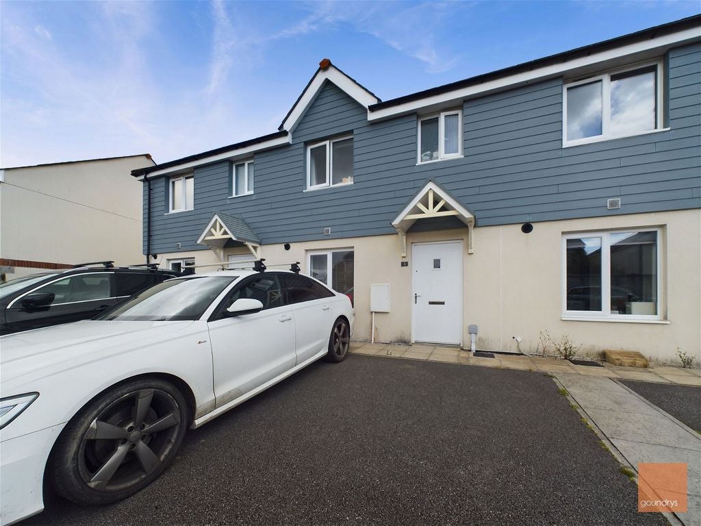 3 bed terraced house to rent in Penwethers Close, Truro TR1, £1,300 pcm ...