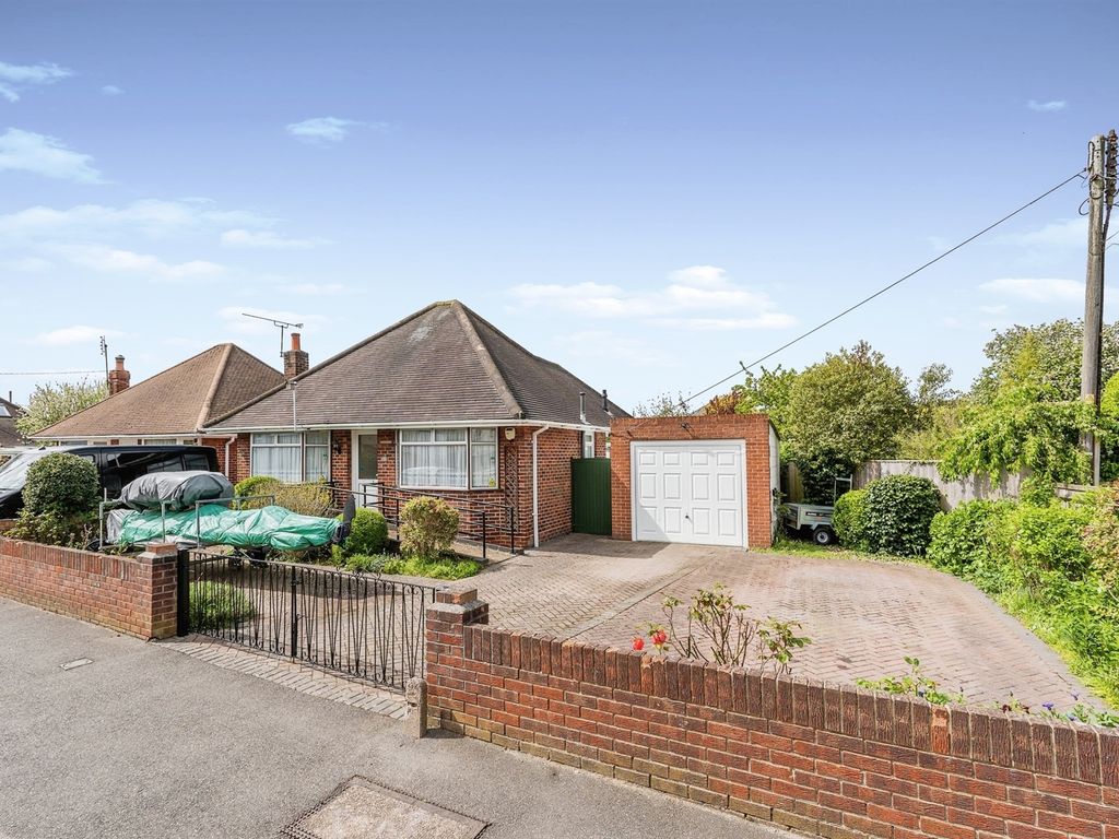 2 Bed Detached Bungalow For Sale In Downs Park Avenue Totton