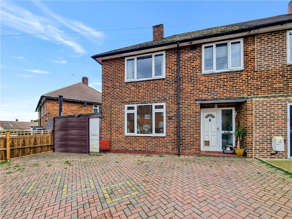 3 Bed Semi Detached House For Sale In Lullingstone Crescent St Pauls