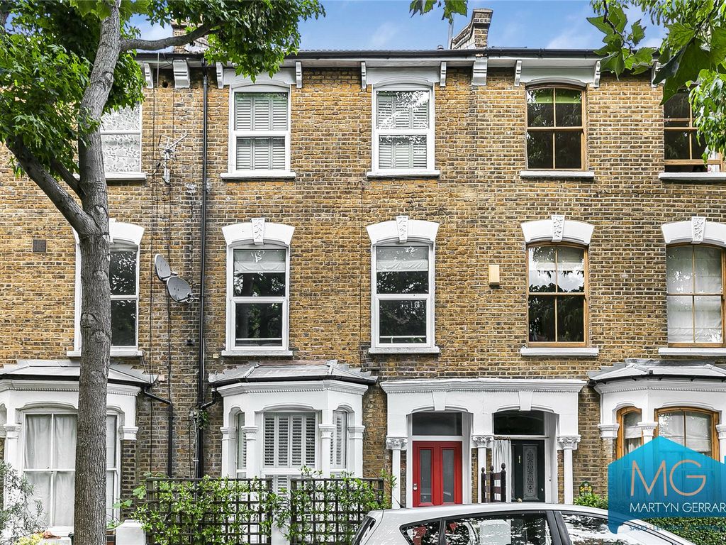 2 bed flat for sale in Marriott Road, Stroud Green, London N4, £450,000 ...