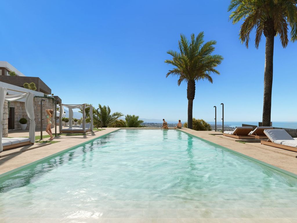 5 bed apartment for sale in New Golden Mile, Marbella Area, Costa Del ...