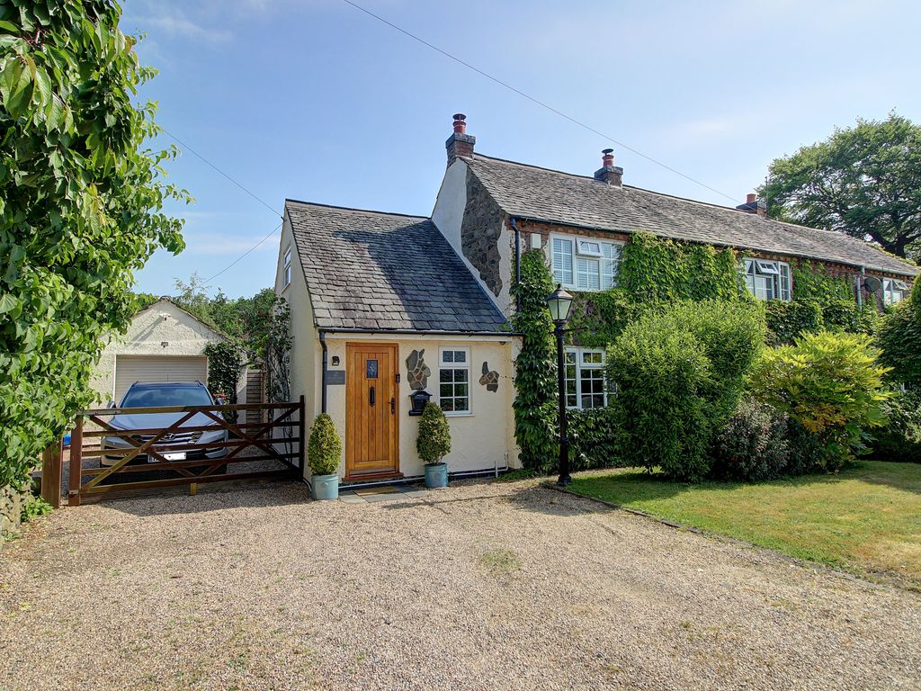 3 bed cottage for sale in Ashby Road, Markfield LE67 - Zoopla
