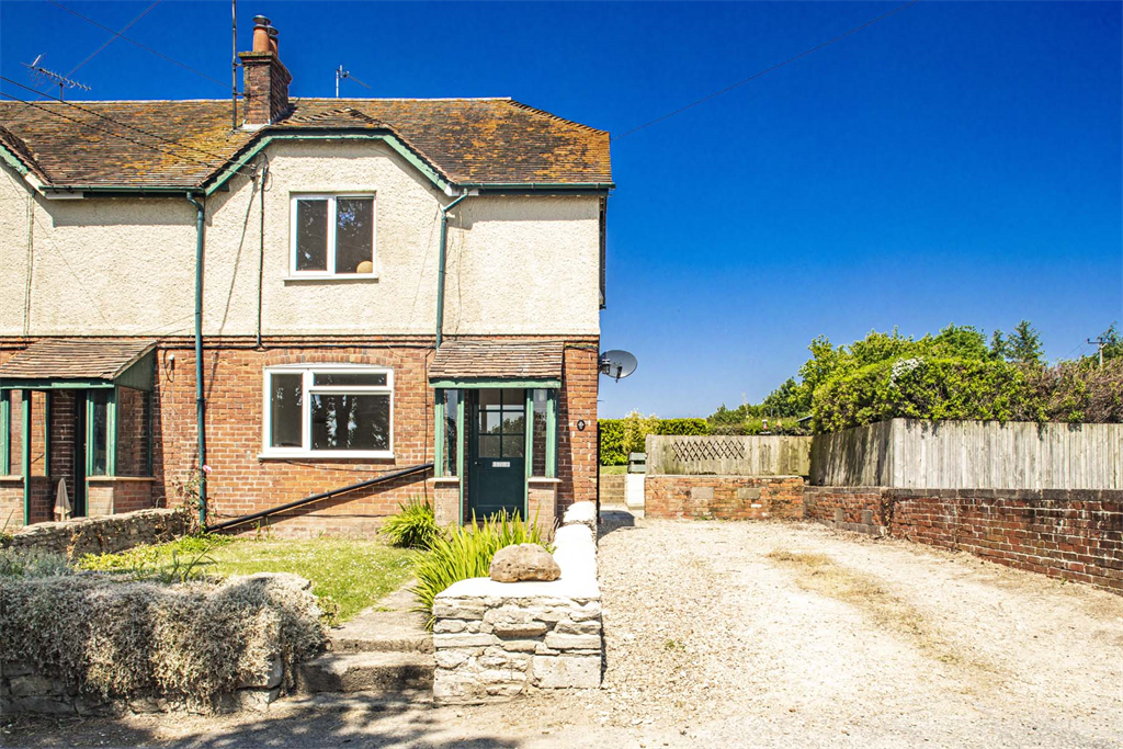 3 bed end terrace house to rent in 3 Greenlands Farm, Moulsford OX10 ...