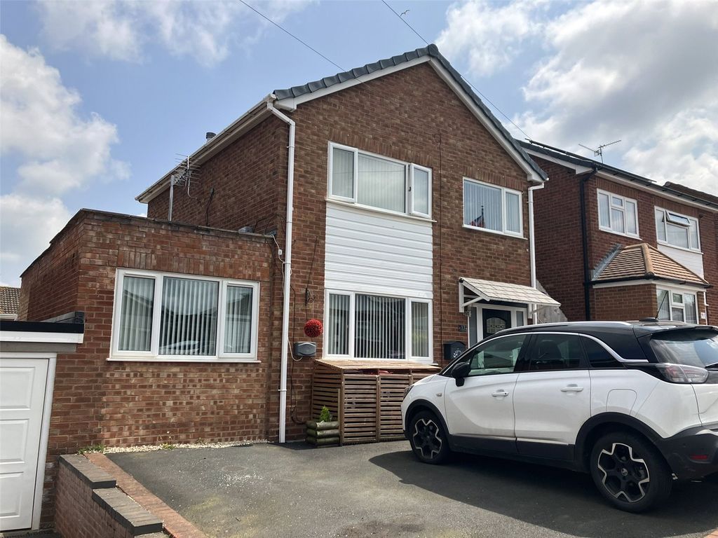 4 Bed Link Detached House For Sale In Kingston Road Trench Telford