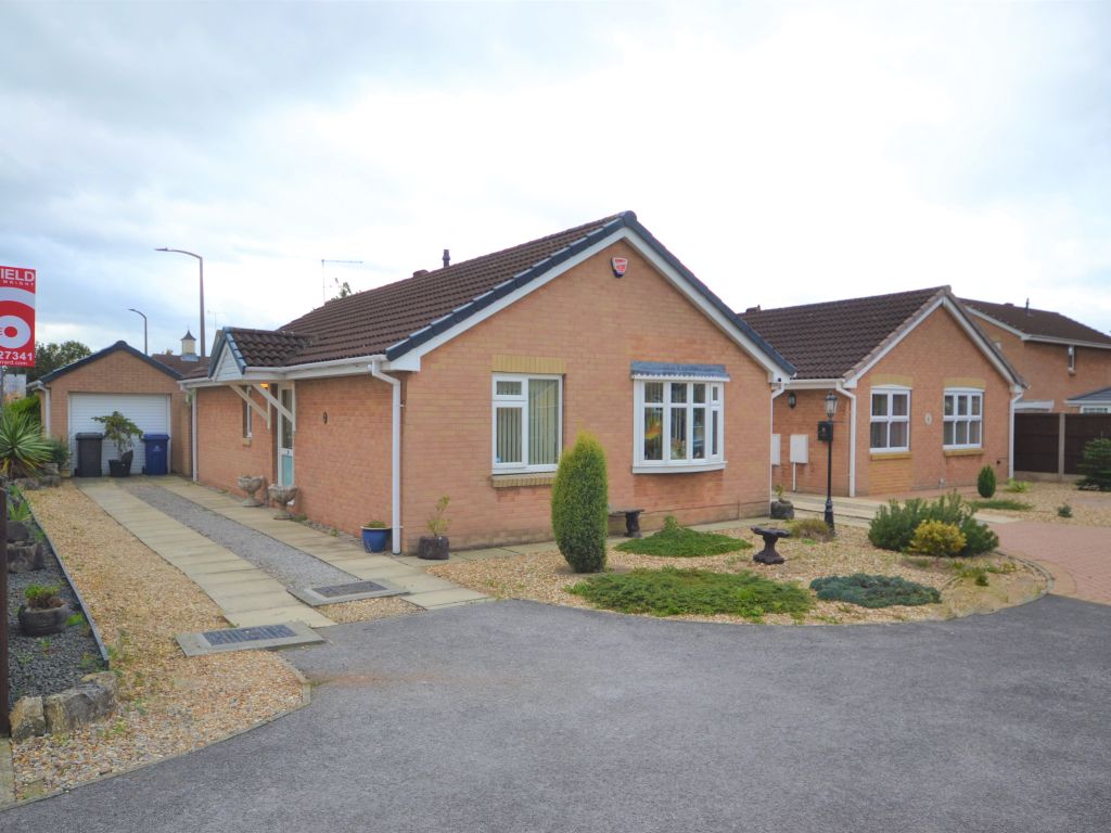 3 bed detached bungalow for sale in Thorpehall Road, Edenthorpe ...