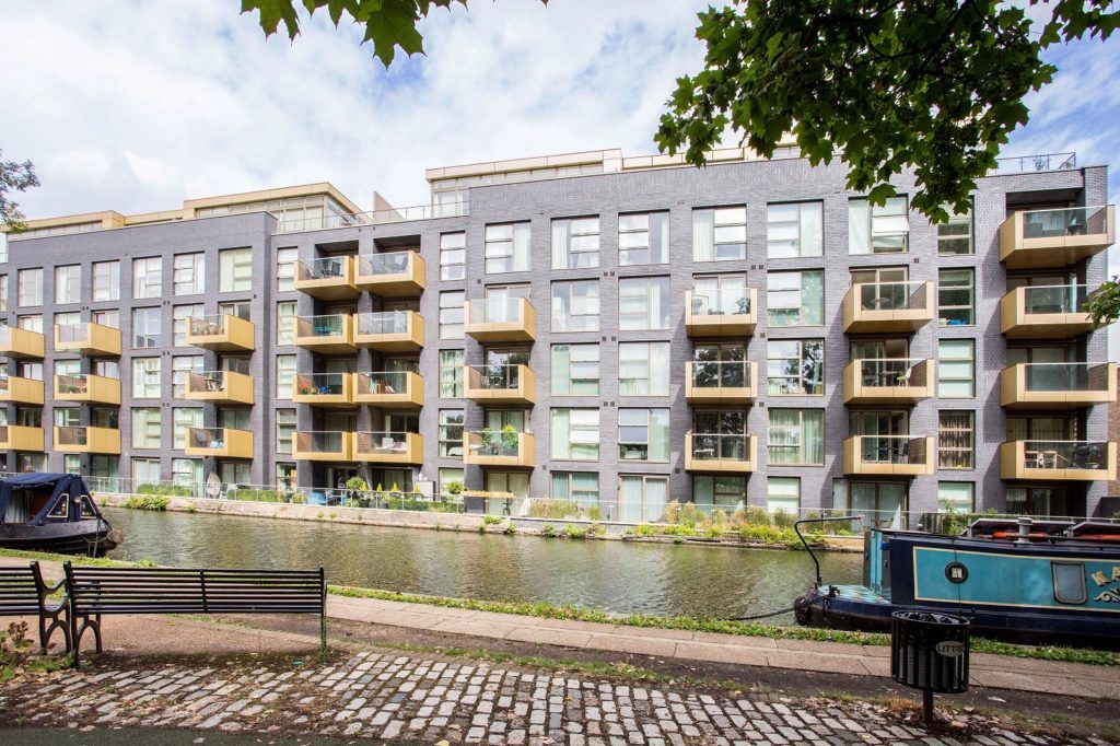 3 bed flat to rent in Essendine Road, London W9 - Zoopla