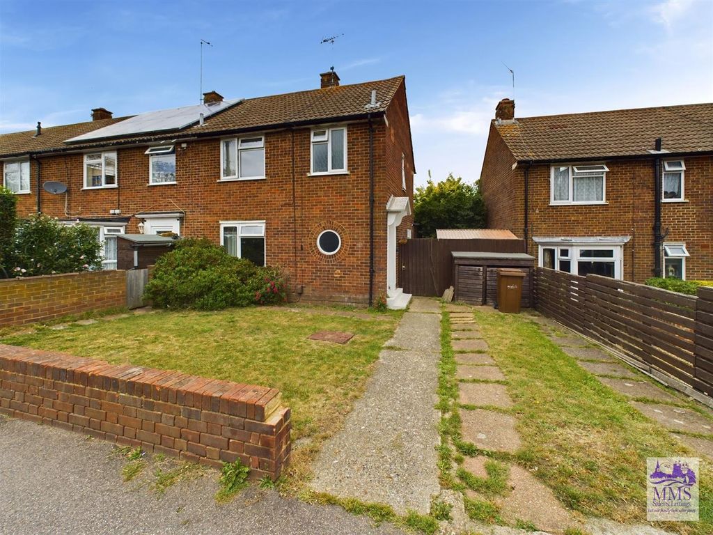 4 Bed Semi Detached House For Sale In Derwent Way Rainham Gillingham