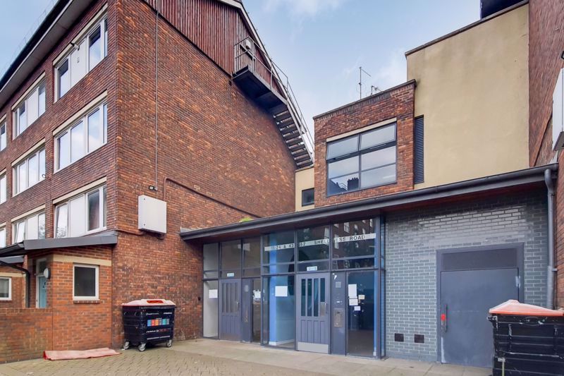 2 bed flat to rent in Shellness Road, London E5 - Zoopla