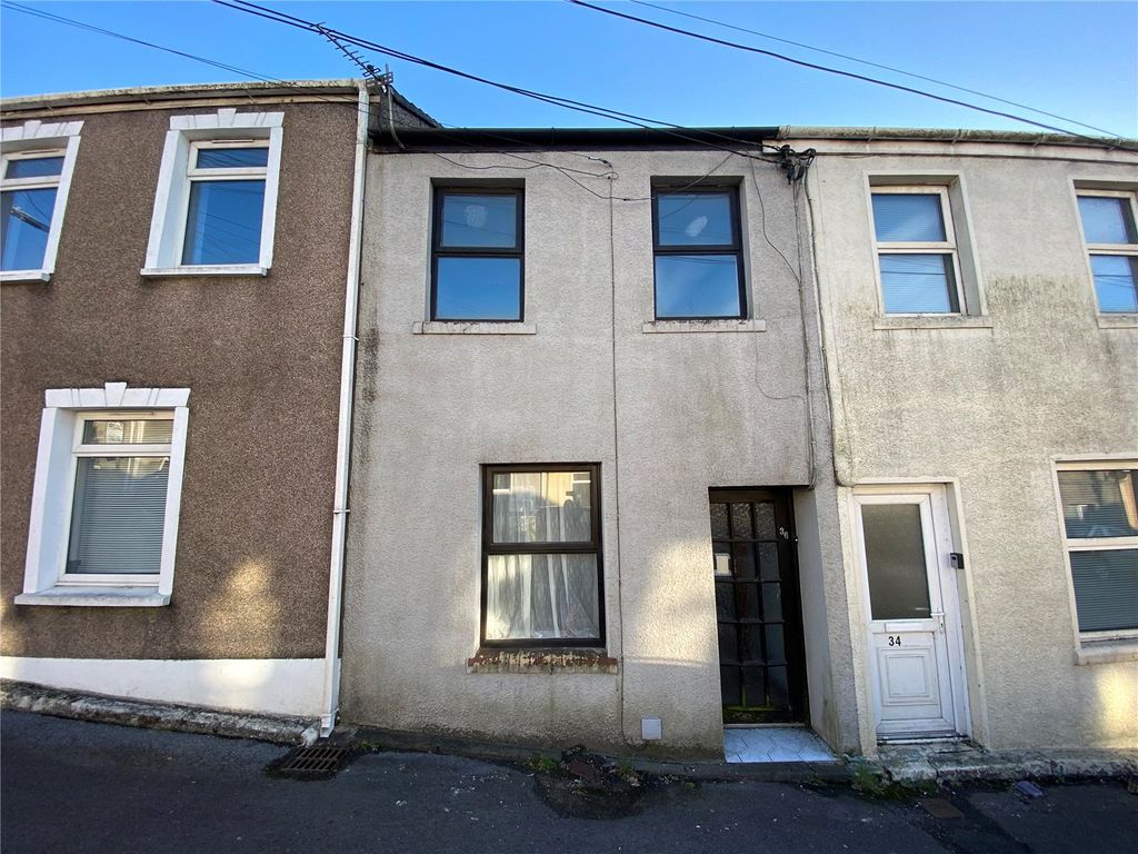 2 bed terraced house for sale in High Street, Tumble, Llanelli ...