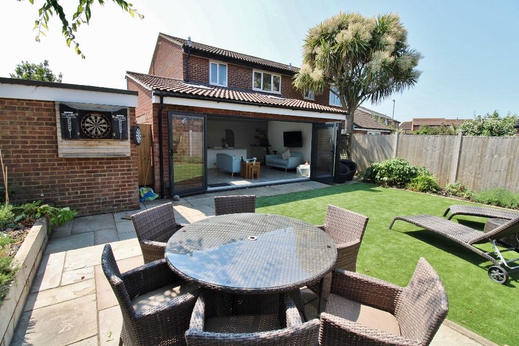 3 bed semi-detached house for sale in Victory Road, Stubbington ...