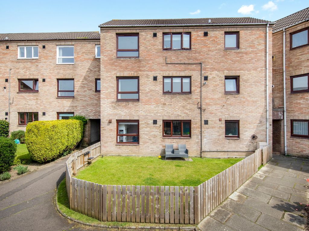 3 bed flat for sale in 19/2 Mearenside, East Craigs, Edinburgh EH12, £ ...