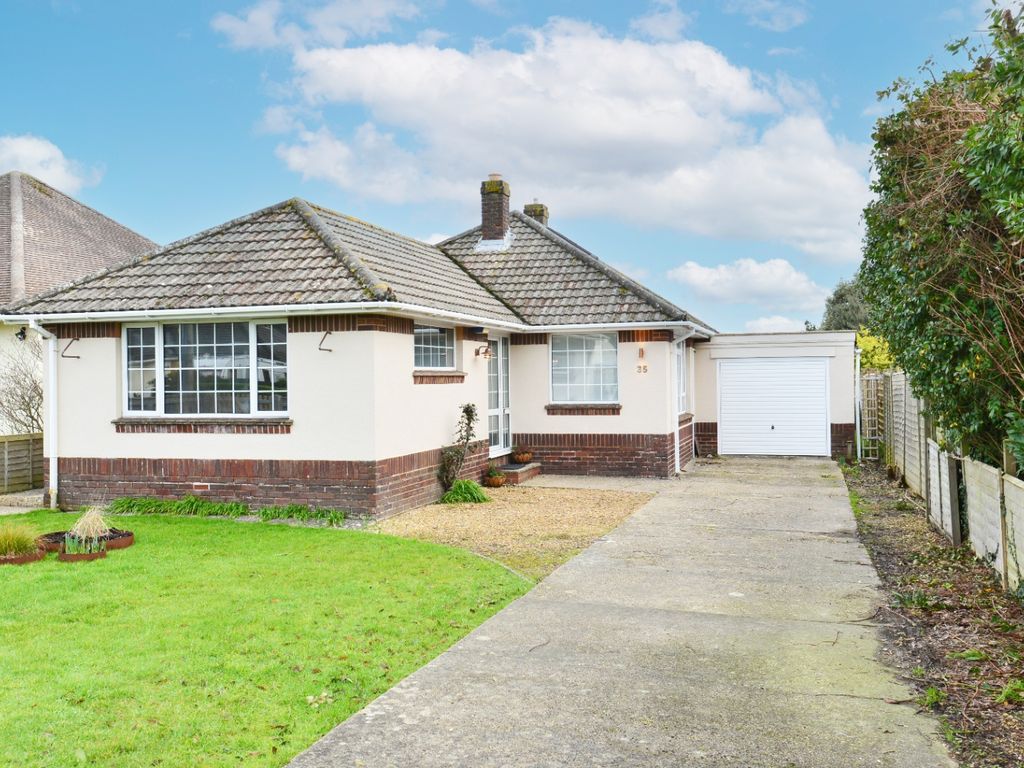 2 Bed Bungalow For Sale In Sea Road Barton On Sea New Milton Bh25