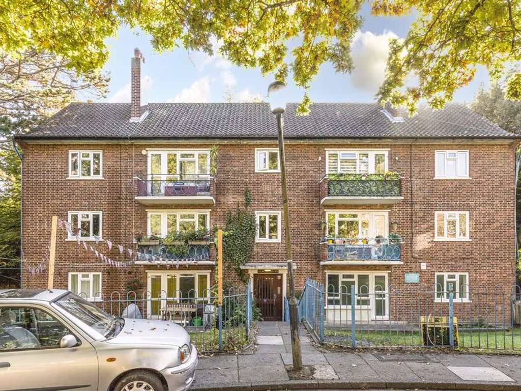 2 bed flat to rent in Beaconsfield Close, London SE3 - Zoopla
