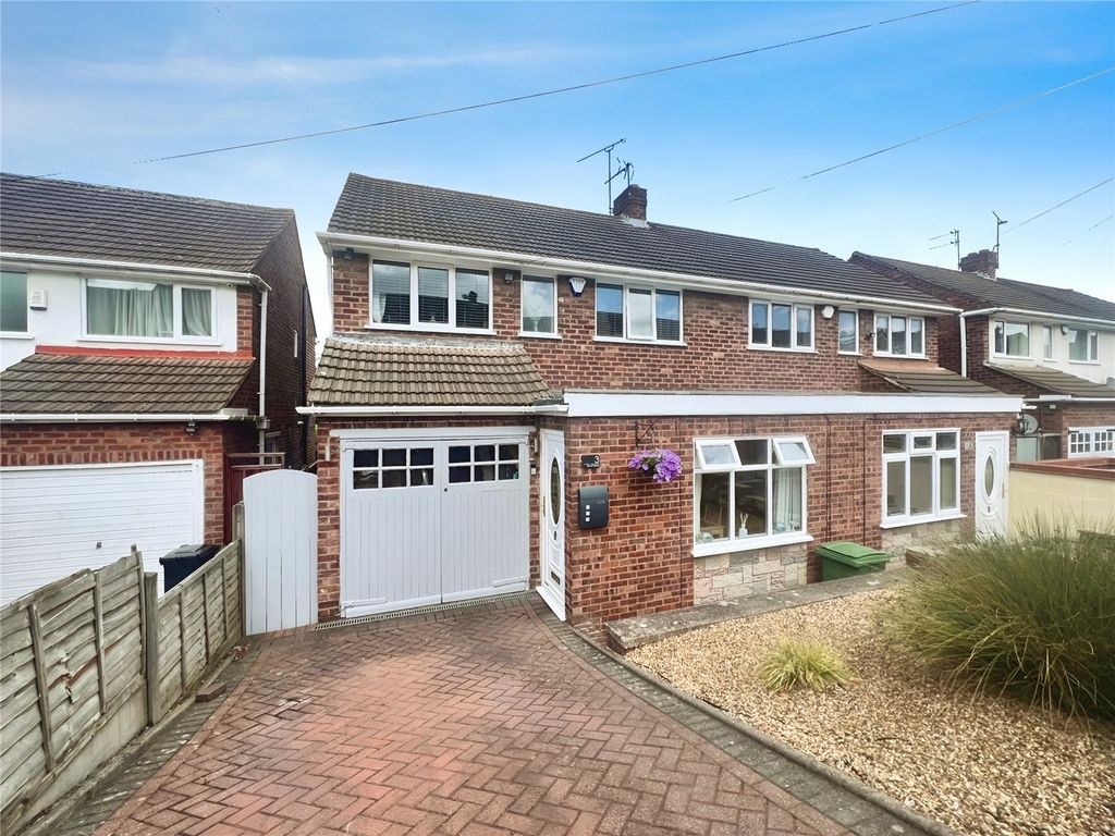 3 bed semi-detached house for sale in Mount Close, Lower Gornal, West ...